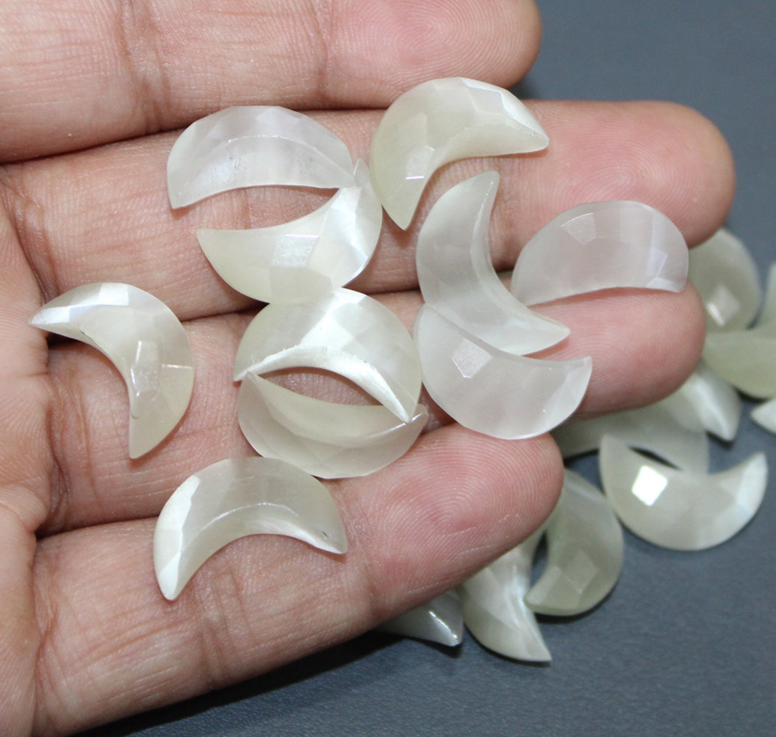 9 Pieces Monalisa Quartz Gemstone Moon, Gemstone Carving Moon, Crescent ...