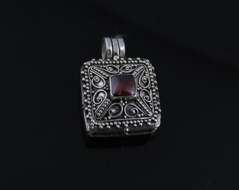 Square Locket - Etsy
