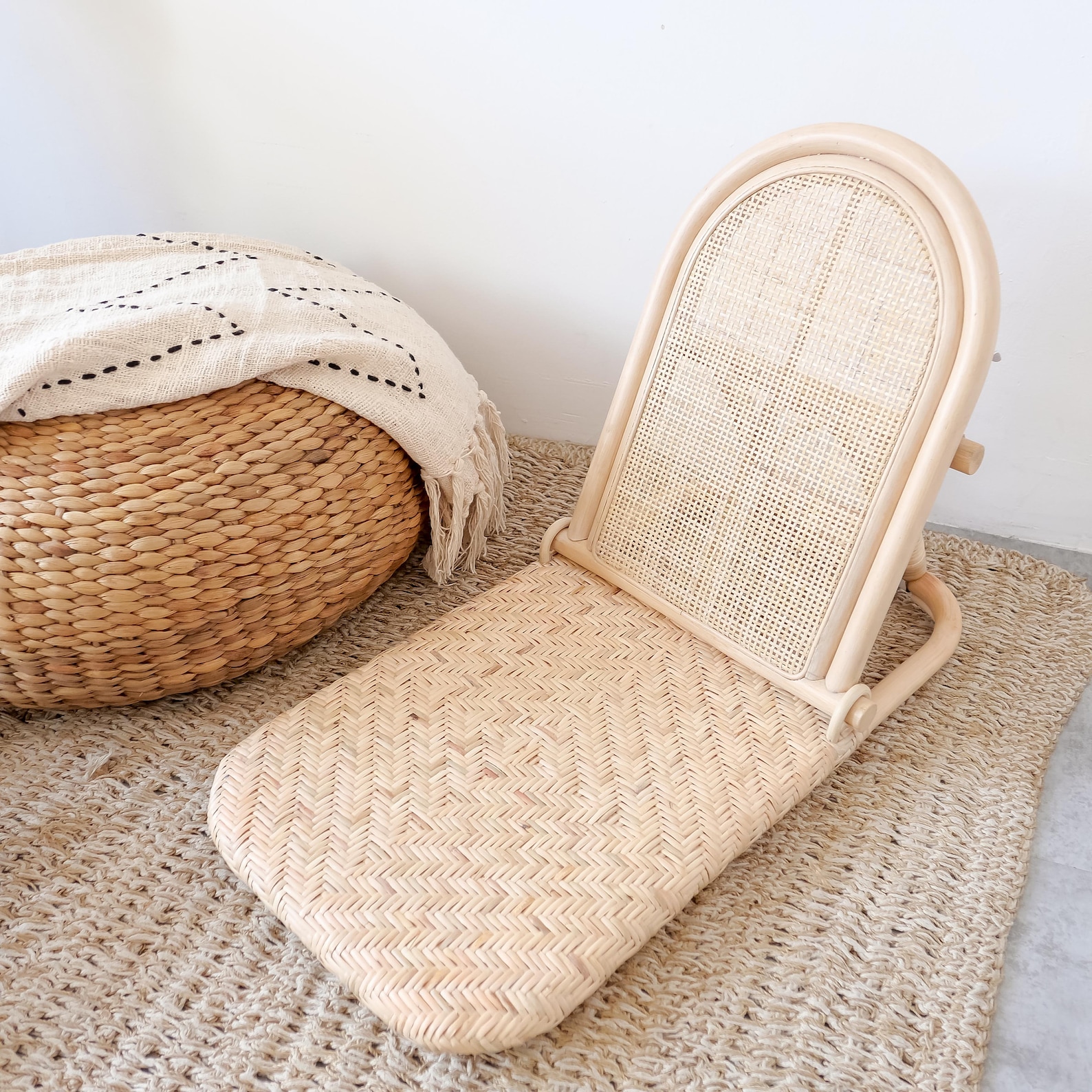 Rattan Foldable Chair FC001 | Portable Beach Chair | Wicker Lounger ...