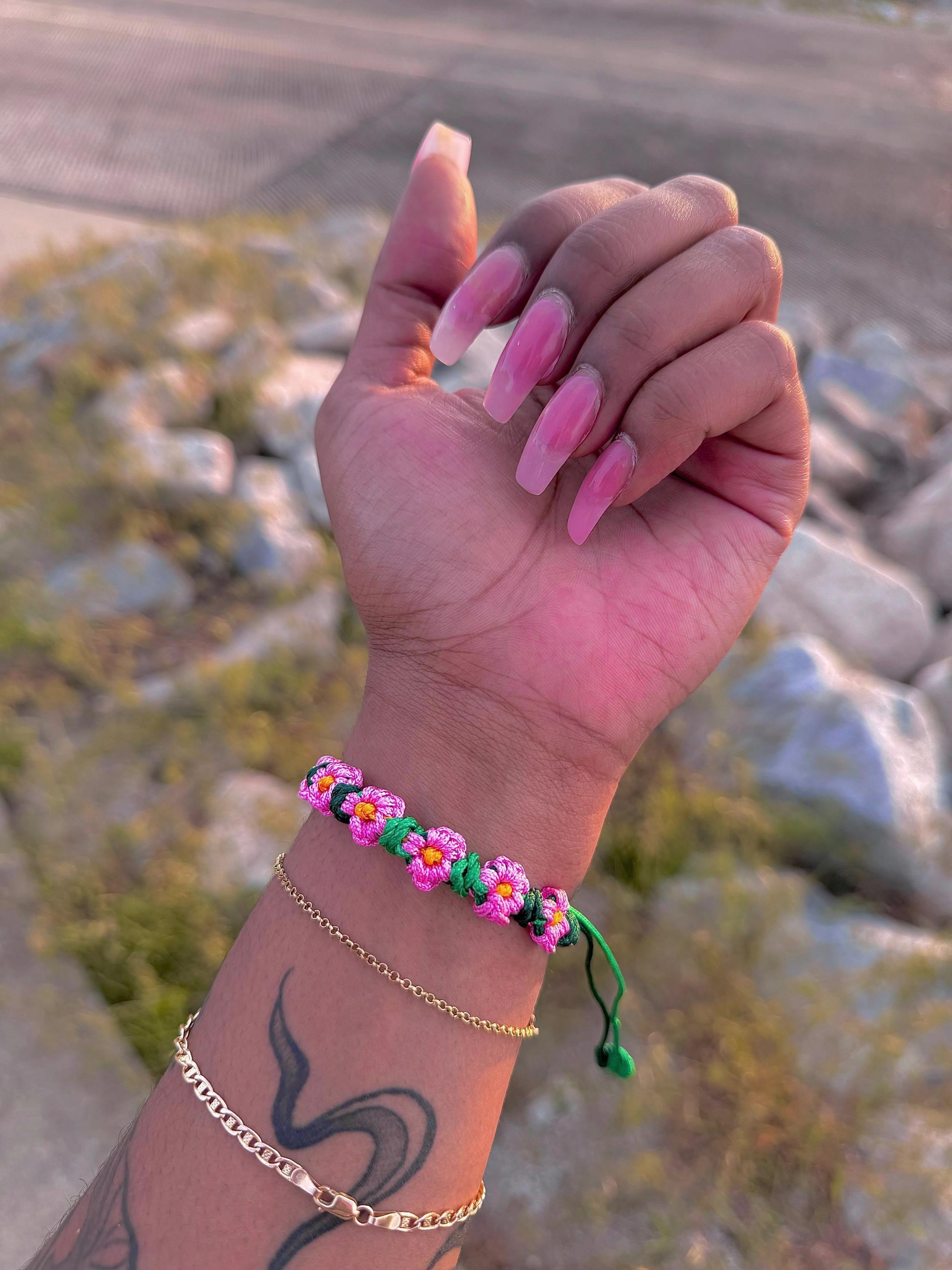 Adjustable Handmade Pink Daisy Chain Friendship Bracelet - Etsy