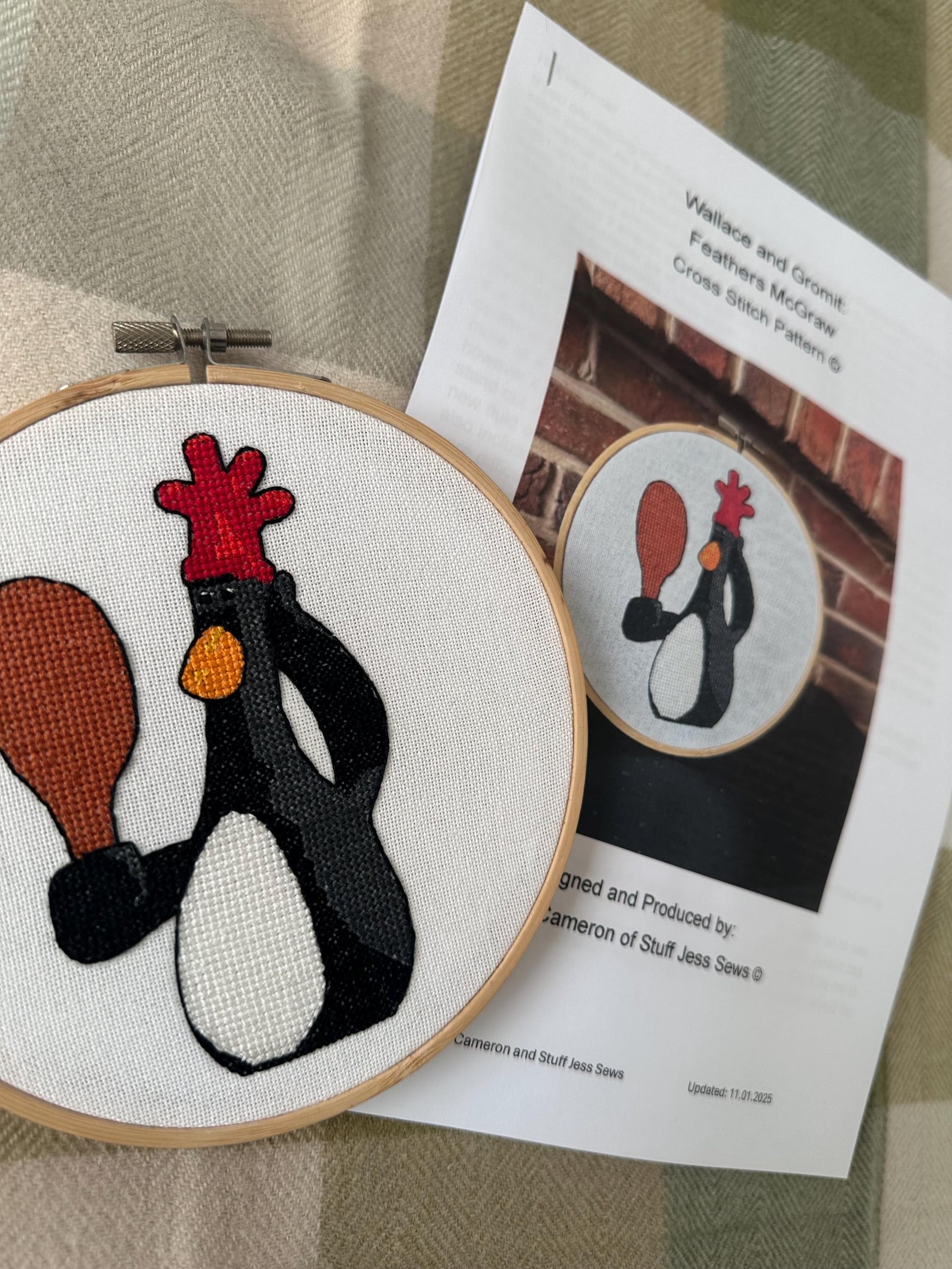 PATTERN// Feathers Mcgraw Wallace and Gromit Cross Stitch - Etsy