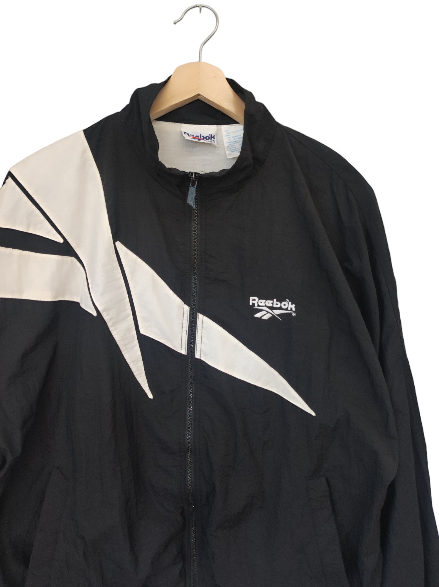 Vintage Reebok 90s UK Sportswear Big Logo Reebok Spell Out Reebok Light ...