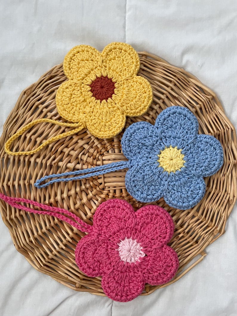 Crochet Flower Pouch: Cotton Coin Purse, AirPod Holder, Bag Charm - Etsy