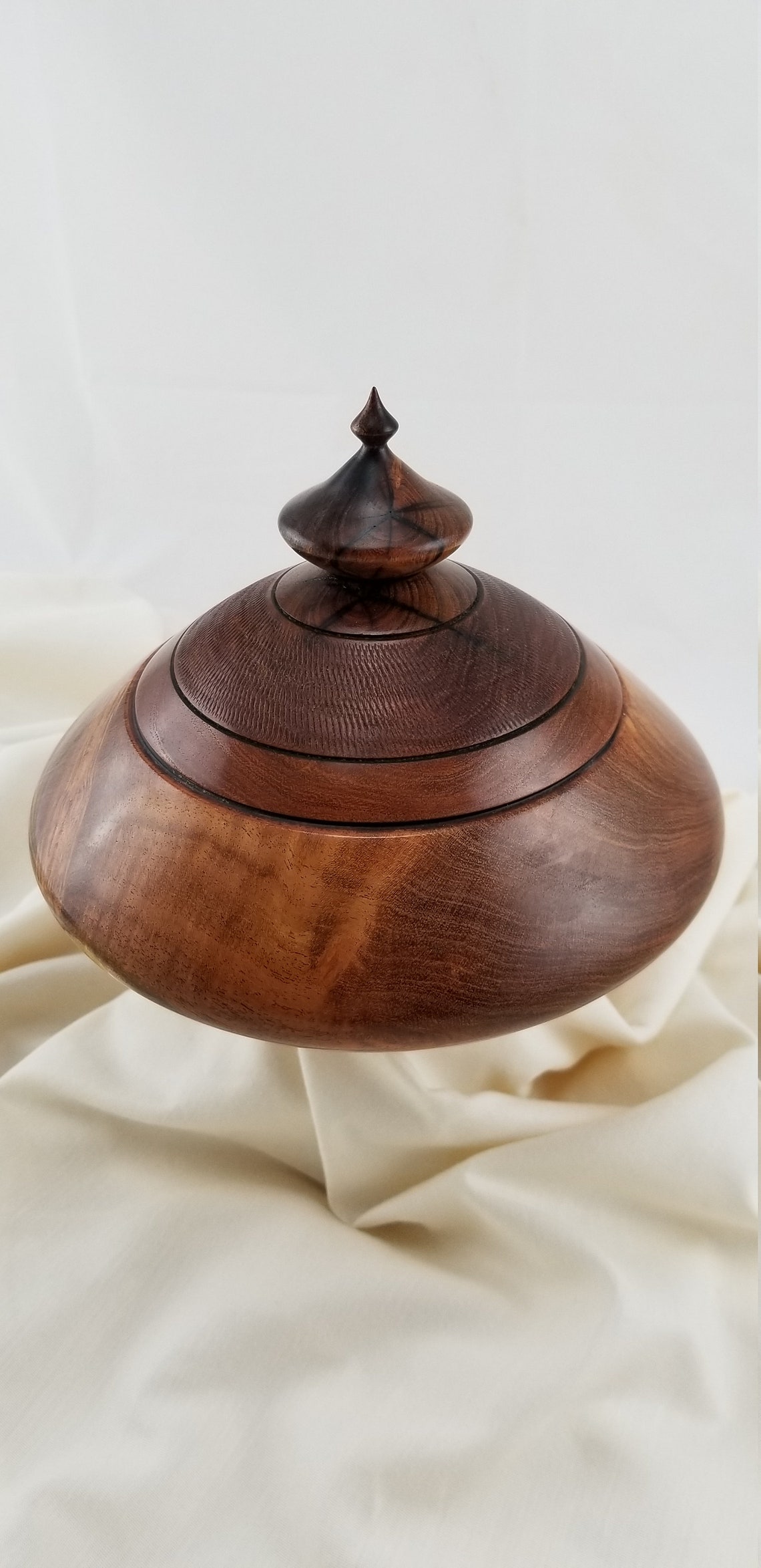 114 Round Lidded Box 8x8 Box, Display Box, Photo Prop, Wood Turned Box ...