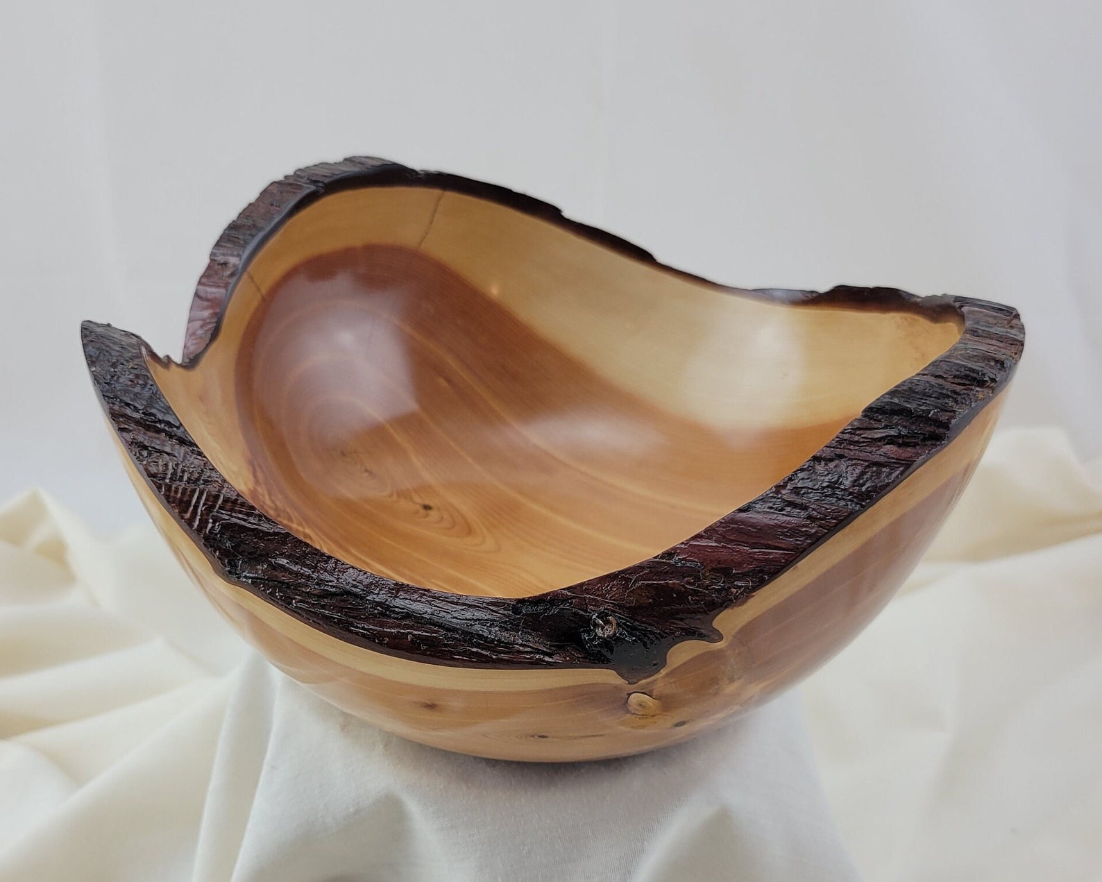 402- Live Edge Steens Mtns Spalted Juniper9.25"x8.75"x5.25" Bowl ...