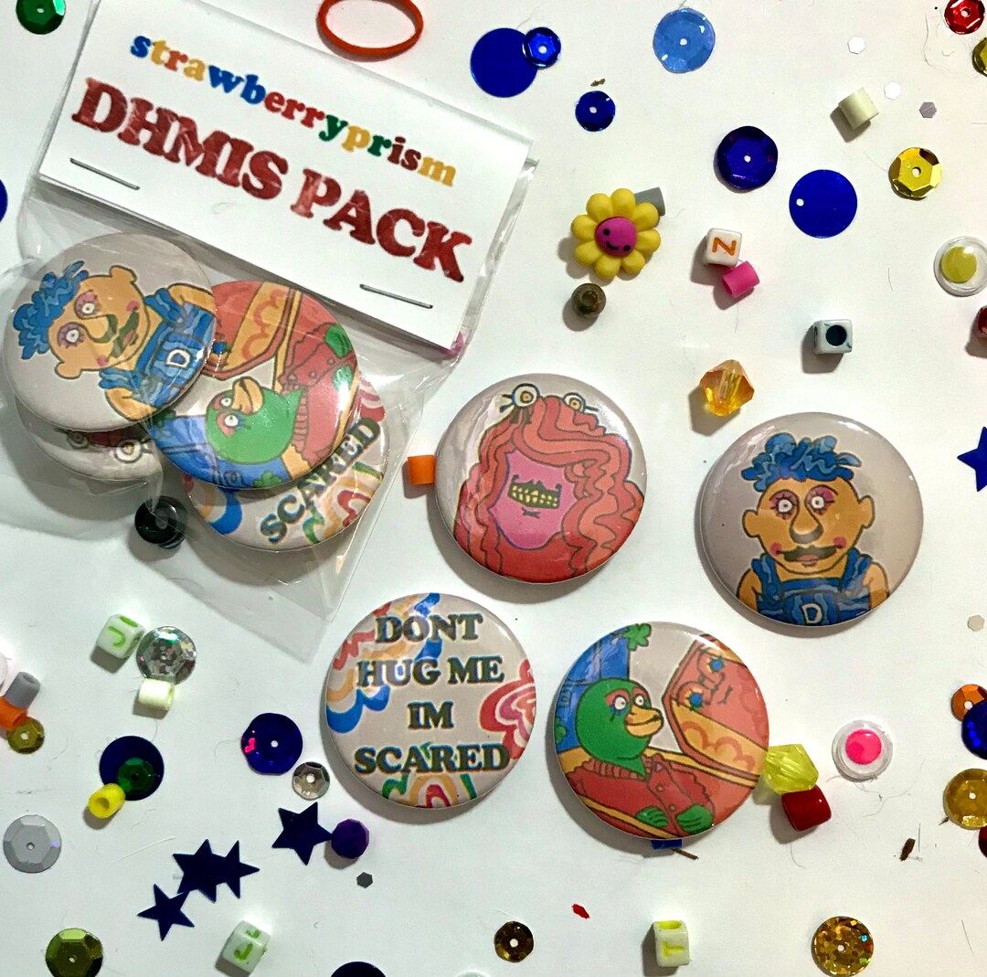 4 Pack Retro Style Don't Hug Me Im Scared Button Pins ( 37 Mm ) - Etsy
