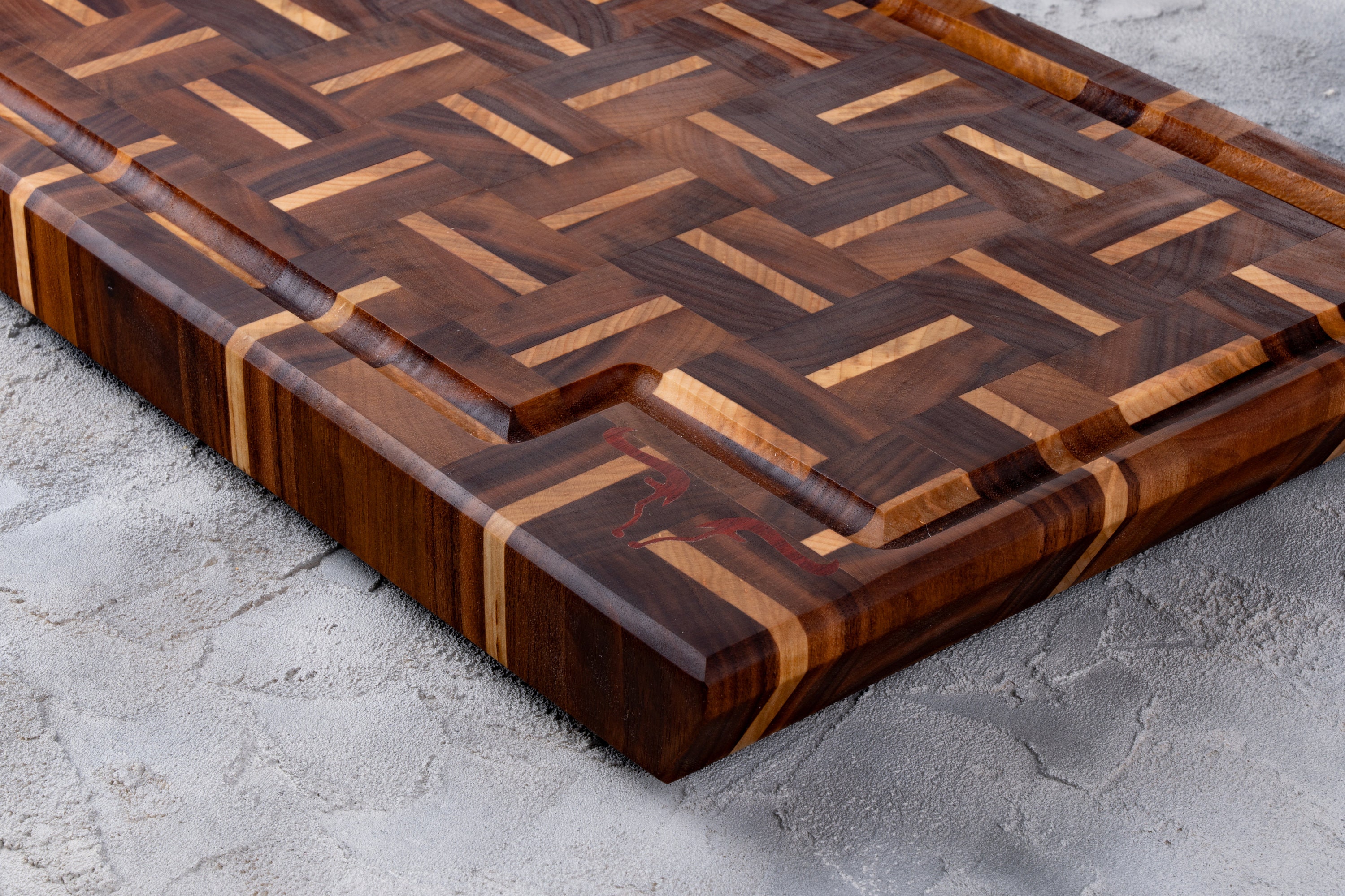 Walnut and Maple Engrain Cutting Board With Pattern and Inlay - Etsy