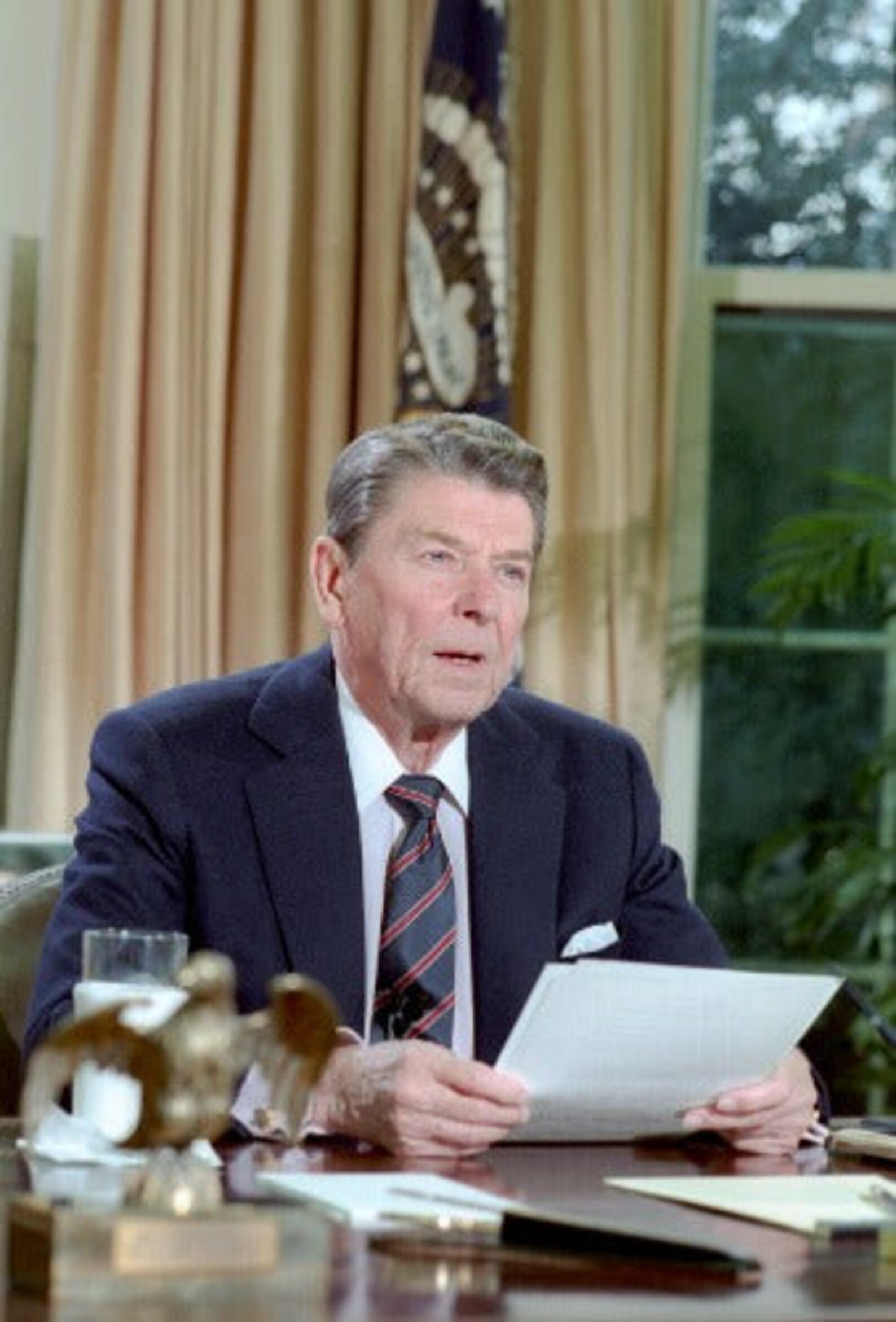 RONALD REAGAN OVAL Office Glossy Poster Picture Banner Print - Etsy
