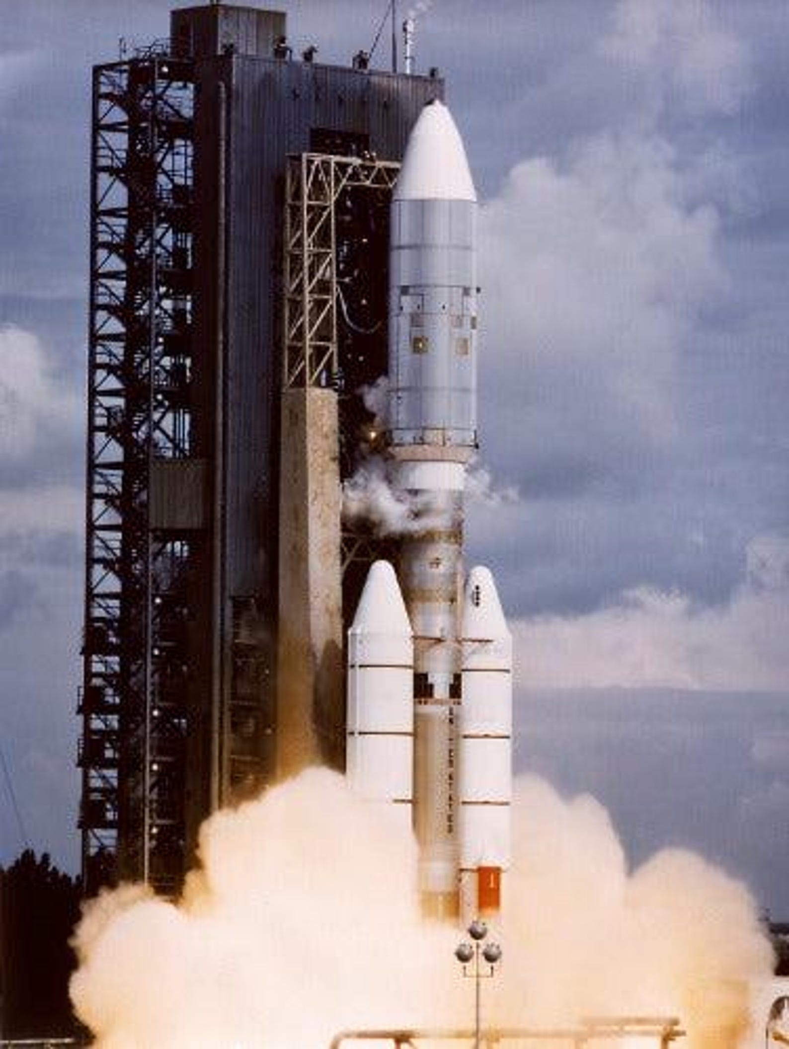 Titan 3E Iii Rocket Glossy Poster Picture Photo Banner Launch American ...