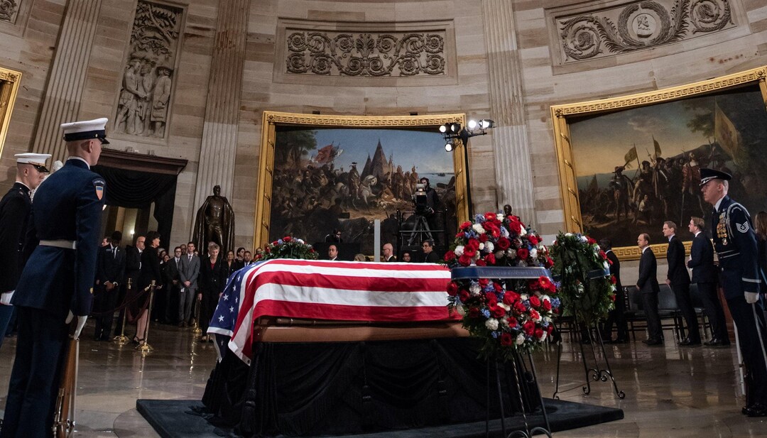 George Bush Sr Casket Rotunda Glossy Poster Picture Photo Print Banner ...