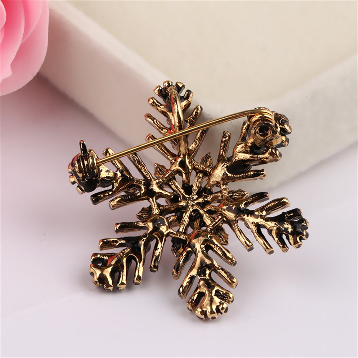 Christmas Snowflake Pins Vintage Broochcrystal - Etsy