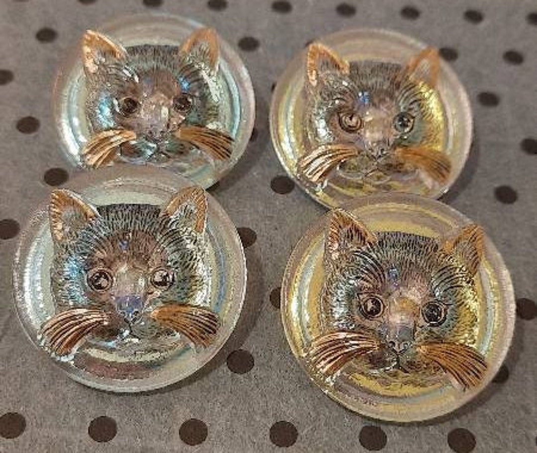 1 Button of Cat Torquoise Gold and Clear Irridescent Glass . 25mm ...