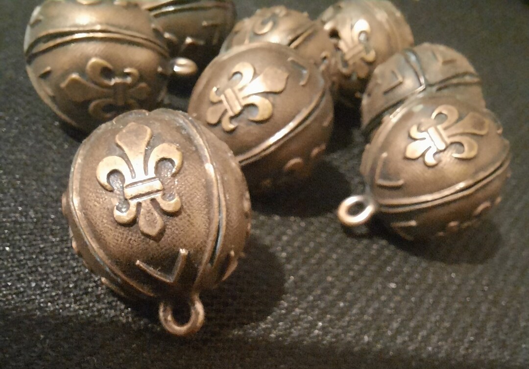 Spherical Antique Button. 1.6cm Diameter. - Etsy