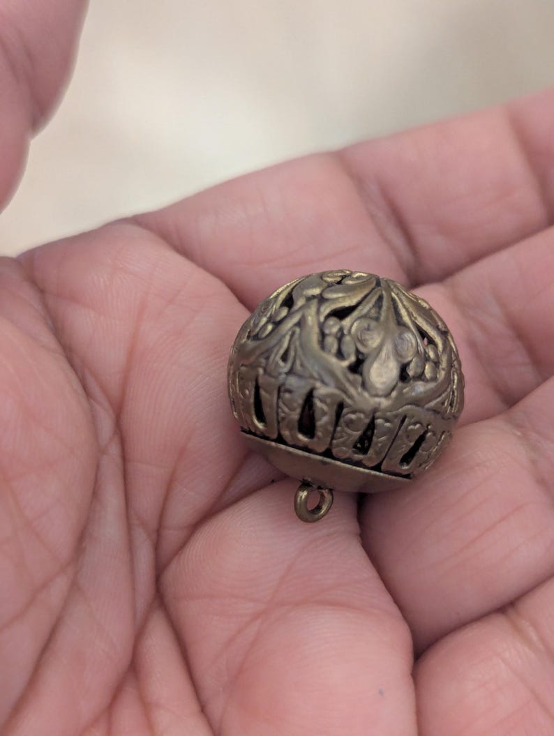Large Antique Button of Ball Filigree/openwork /art Nouveau Design. 2cm ...