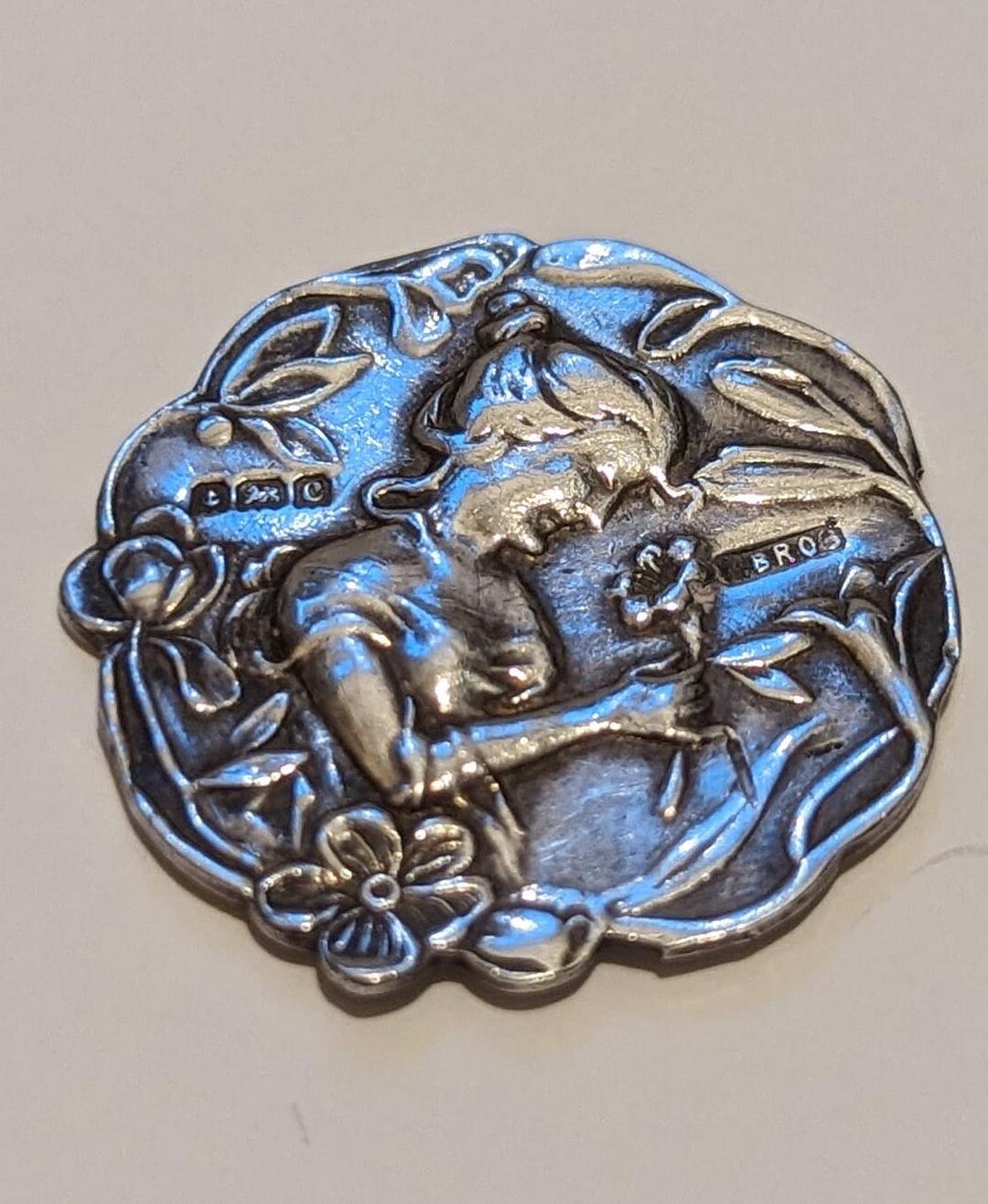 C 1902 Button Lady in Garden of Flowers. 2.5cm Diameter. - Etsy