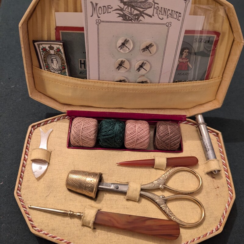 Vintage Sewing Kit - Etsy