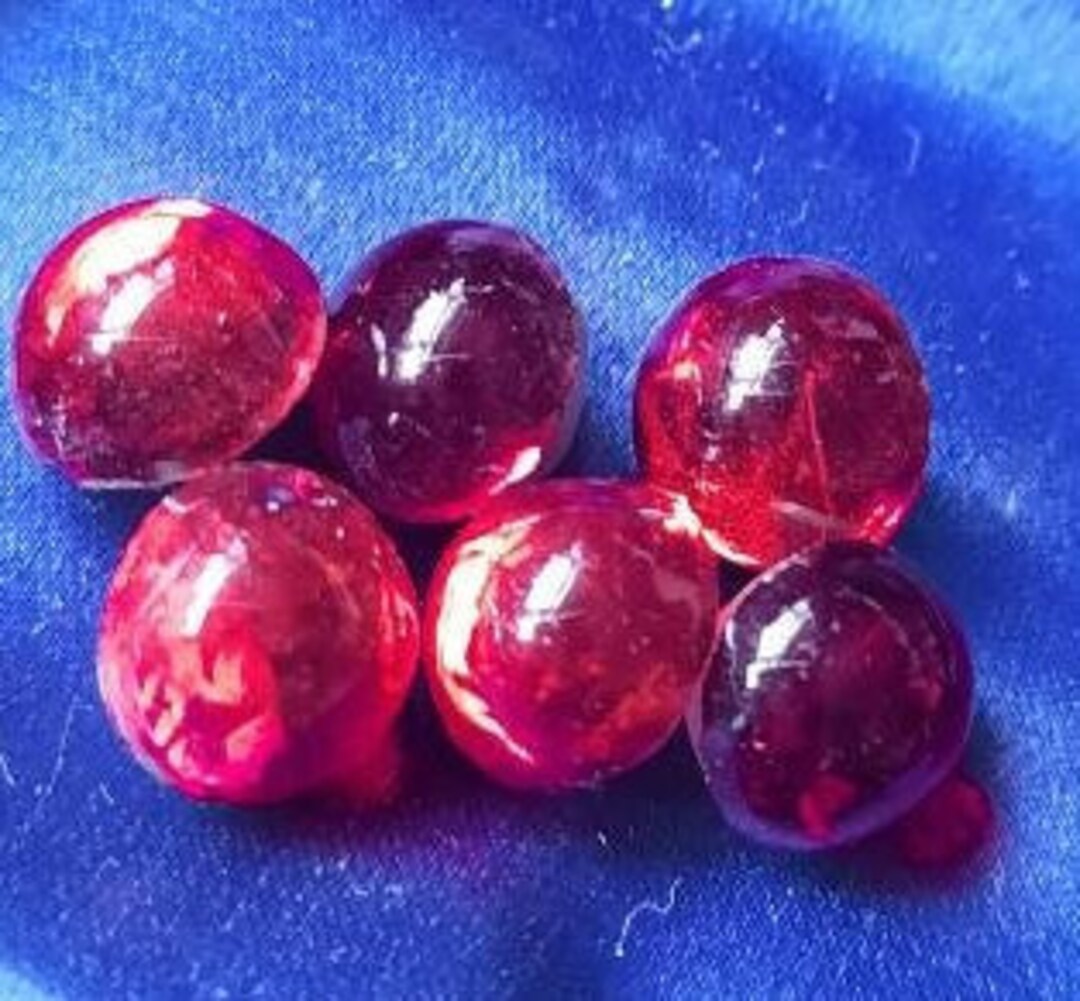 6 Buttons Glass Paperweights in Red With Frosted Shanks. 1cm or 10mm ...