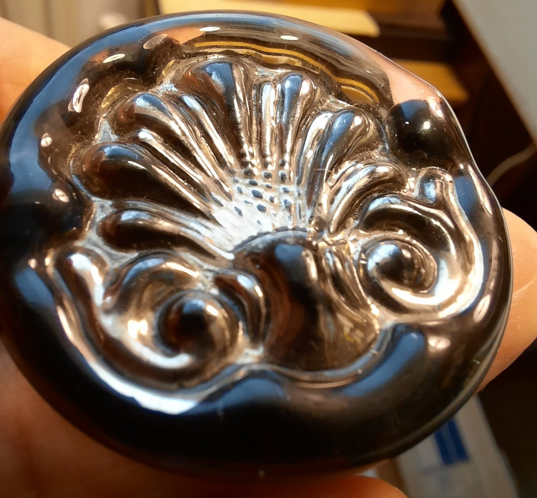 Button Fritz Lampl Early Bimini Glass Loop. Peacock Design. 1.6 Inches ...