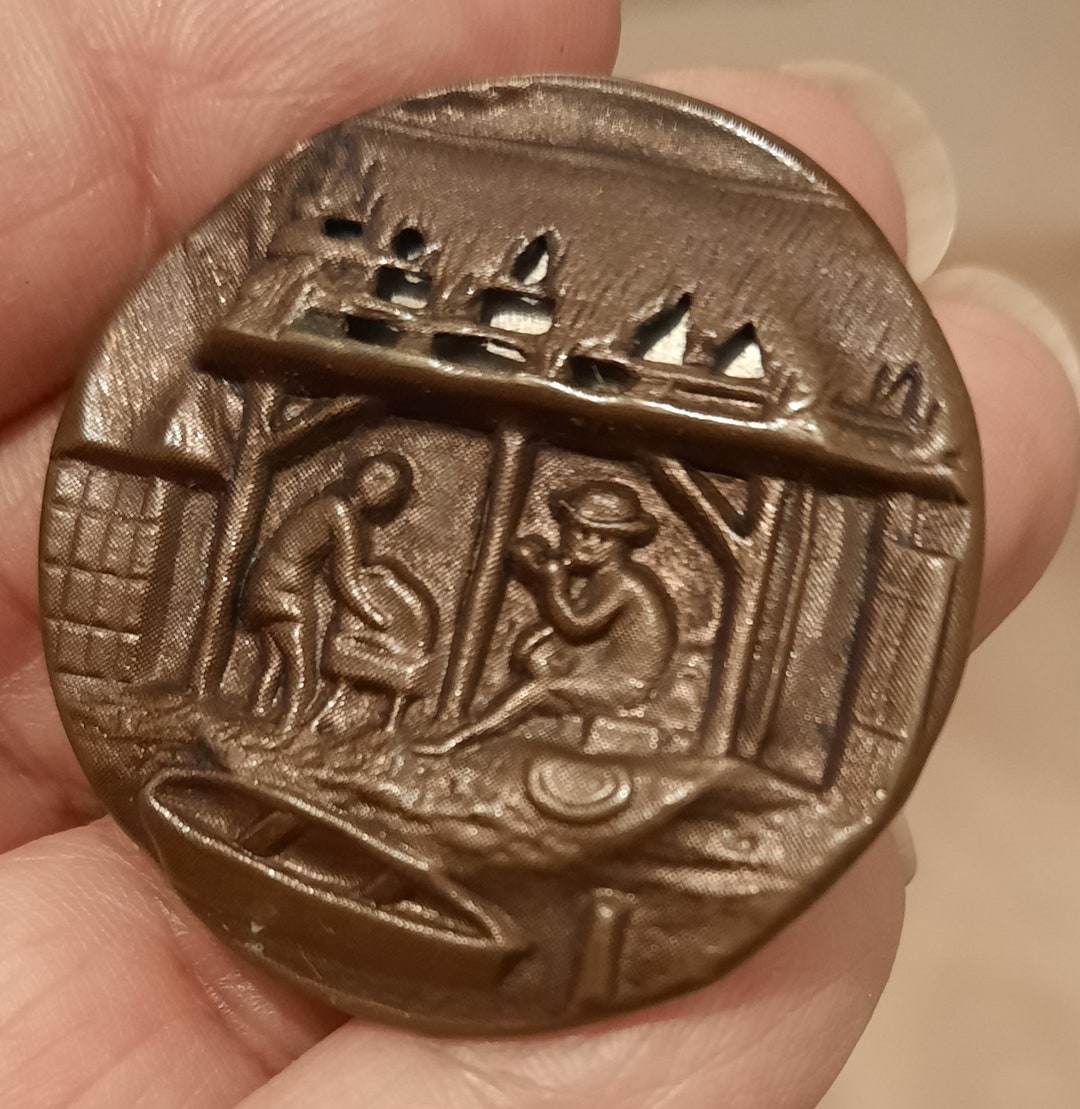 Antique Rare Button Mirror Back on the Roof. Livingstone Story. Large 3 ...