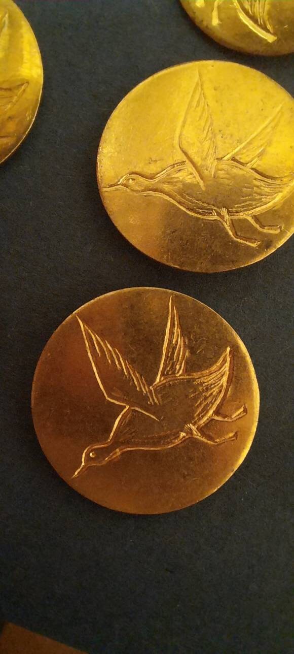 6 Buttons of Flying Birds Engraved on Brass. 1.8cm Diameter or | Etsy