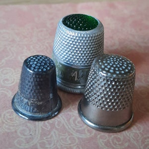 3 Vintage/antique Thimbles. 3 Sizes. - Etsy