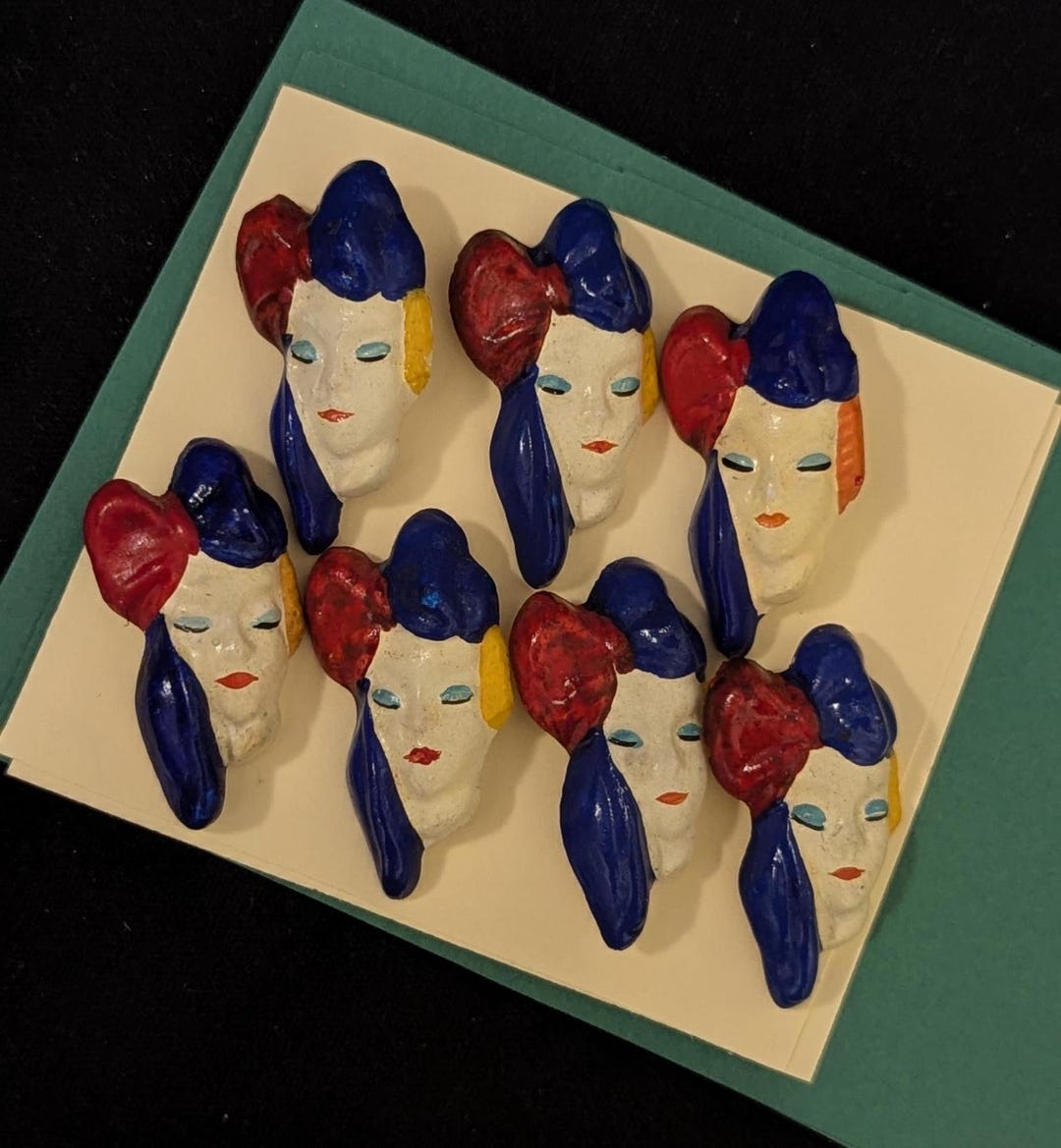 1 Rare Novelty Button C1940s/hand-painted Porcelain Face. Large 3.5cm ...