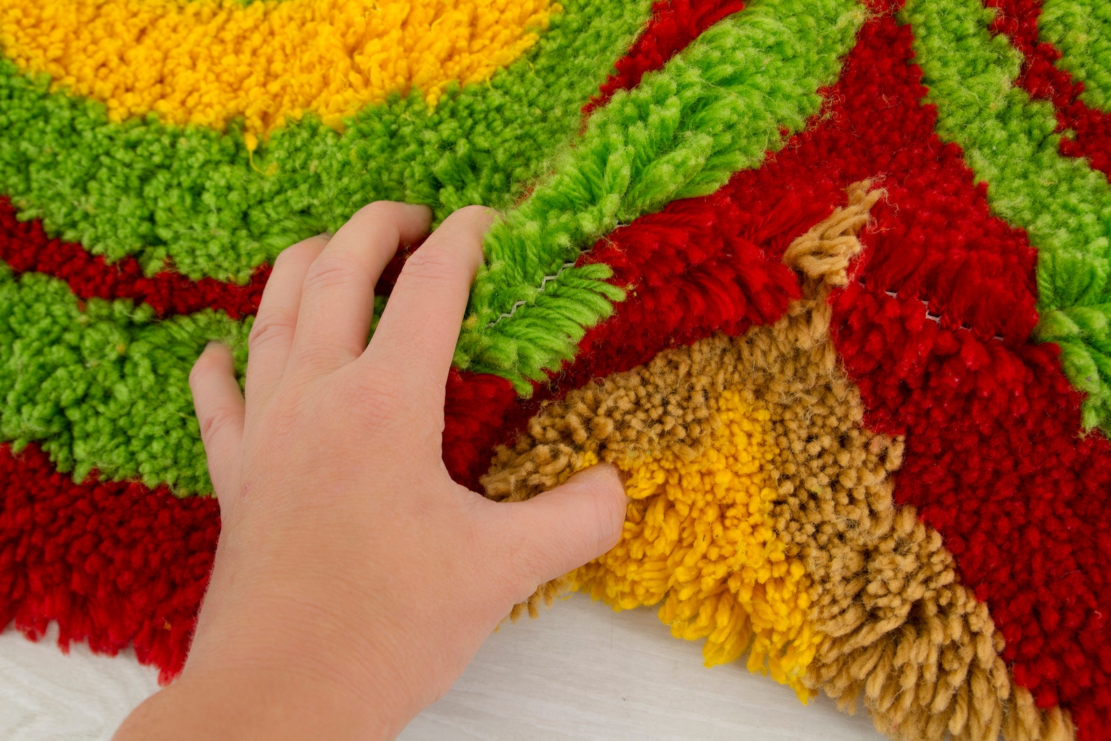 Mid Century Rya Rug With Circle Pattern, Retro Orange and Red Latch ...