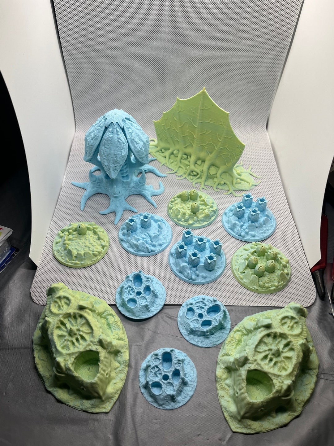 ALIEN Terrain - [13] Pc Dual Color Egg Objective Set - Wargaming 28mm ...