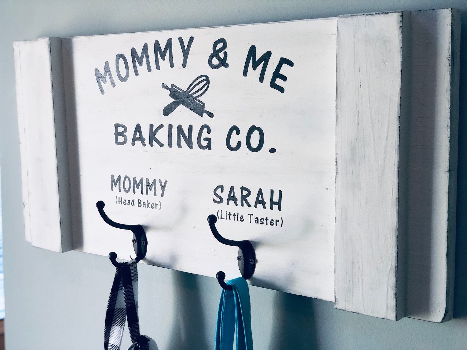 Personalized Apron Holder Kitchen Wall Decor Wood Apron Wall - Etsy