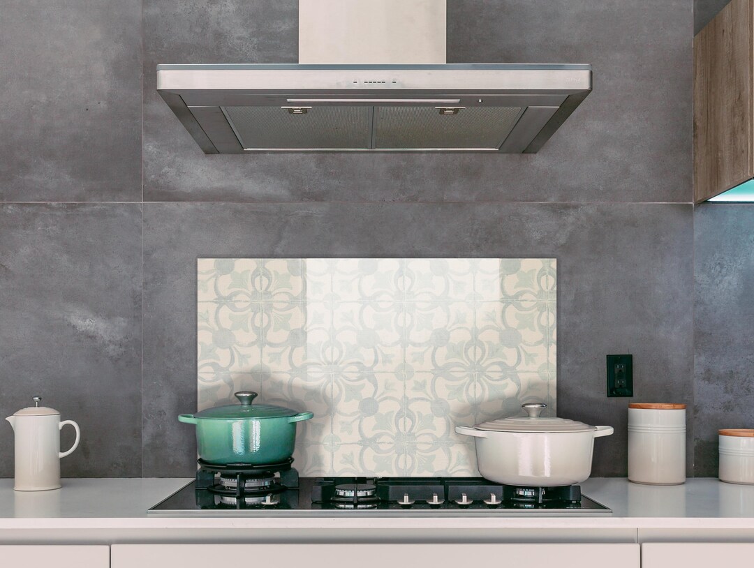 Classic Tile Pattern Kitchen Backsplash, Tempered Glass Wall Art ...