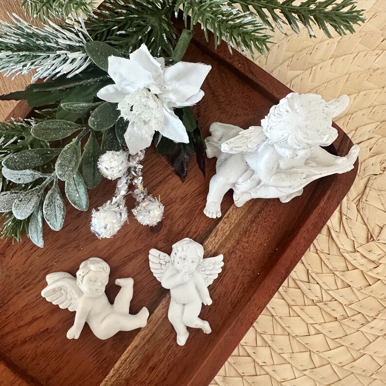 Memorial White Resin Angels Figurine , Cherubs With Wings , Catholic ...