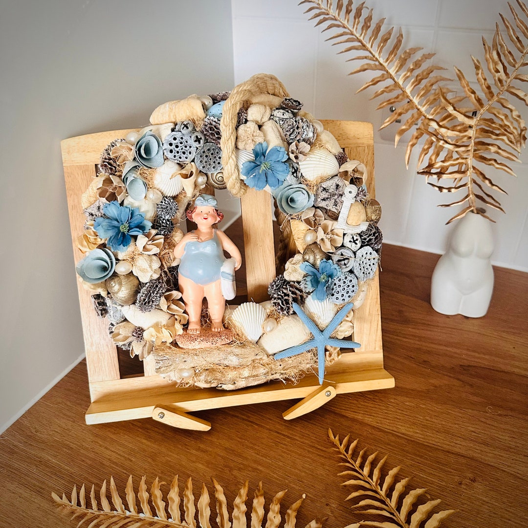 Lifeguard Lady Beach Hut Wreath , Nautical Sea Life Door Decor ...