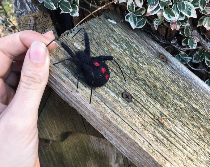 Black Widow Spider Needle Felted Black Widow Spider Wool and Wire ...