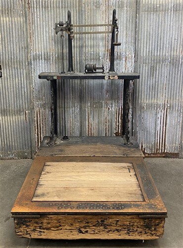 Vintage Howe Platform Scale, Industrial Scale, Early 1900s Cast Iron ...