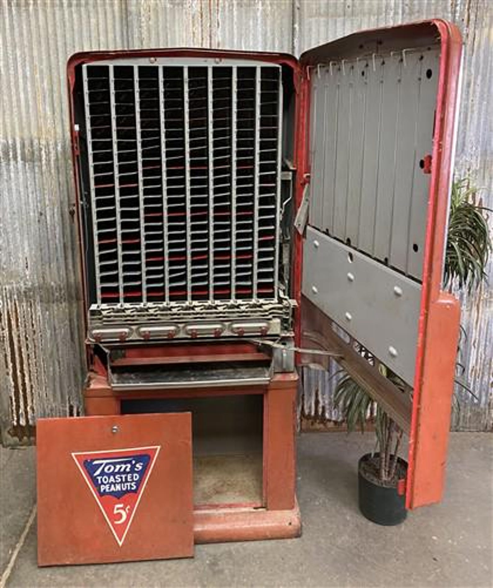 Vintage Tom's Toasted Peanuts Vending Machine, Candy Vending Machine ...