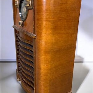 1940 Zenith Model 10S464 Radio, Vintage Floor Model, Wooden Cabinet ...