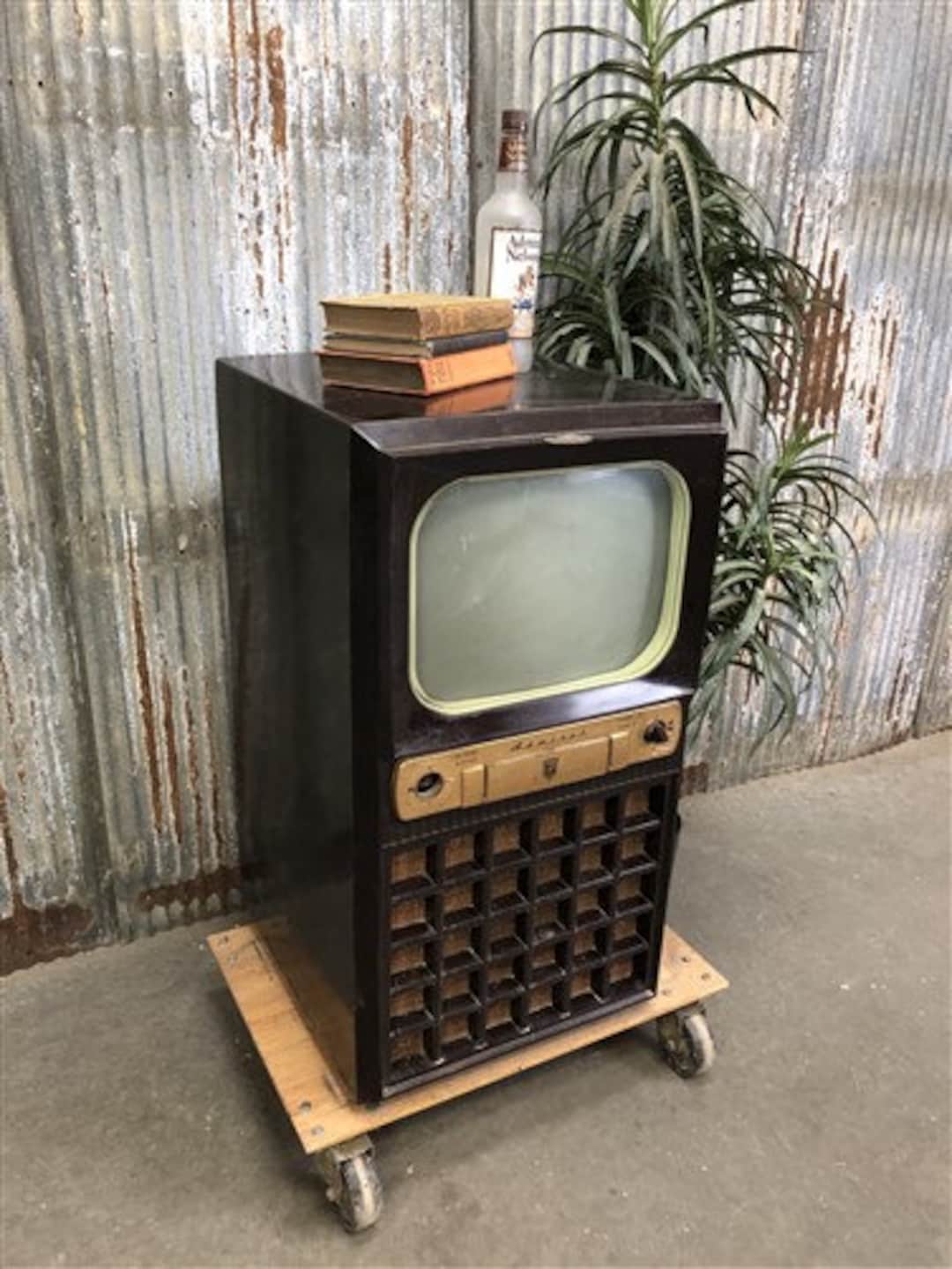1950 Admiral Television Vintage Baketlite Shell Floor Model 26R12 Mid Century Vintage Television Vintage Electronic Mid Century Decor Etsy