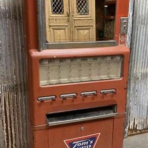 Vintage Tom's Toasted Peanuts Vending Machine, Candy Vending Machine ...