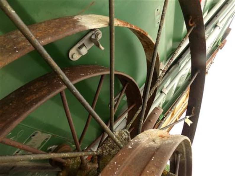 6 Cast Iron Implement Wheels, Wagon Wheel, Tractor Steel Rims ...