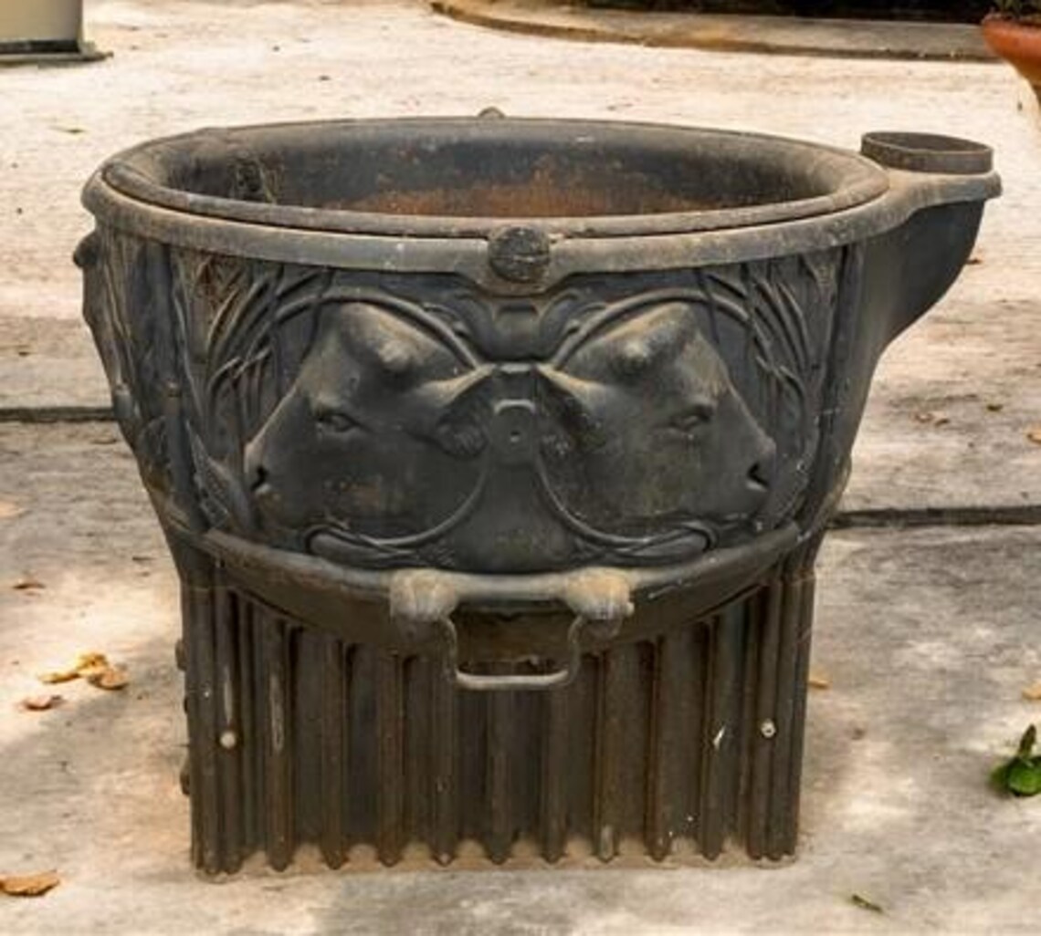 Kenwood Cast Iron Cauldron and Base, Rendering Cauldron, Scalding Pot ...