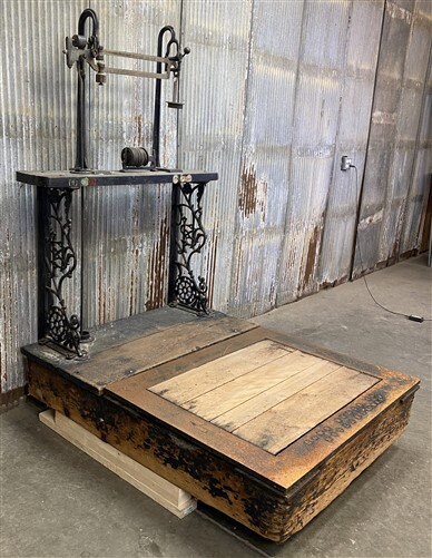 Vintage Howe Platform Scale, Industrial Scale, Early 1900s Cast Iron ...