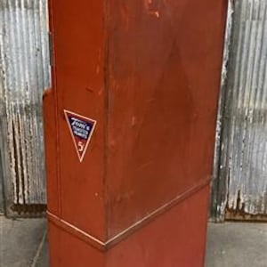 Vintage Tom's Toasted Peanuts Vending Machine, Candy Vending Machine ...