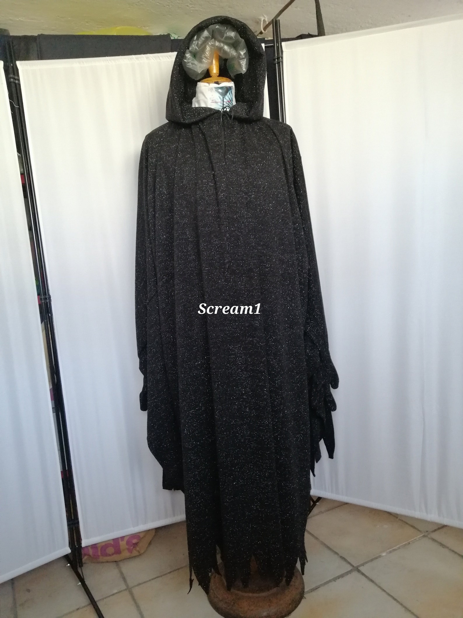 SCREAM ROBE - Etsy