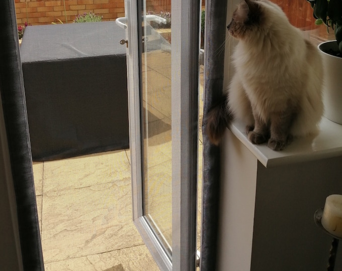 Custom Flat Cats Window Screens - Mesh Window Protection for Cats ...