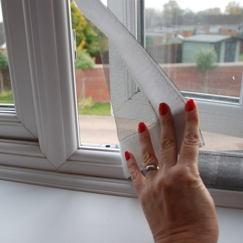 Small Custom Flat Cats Window Screens - Mesh Window Protection for Cats ...