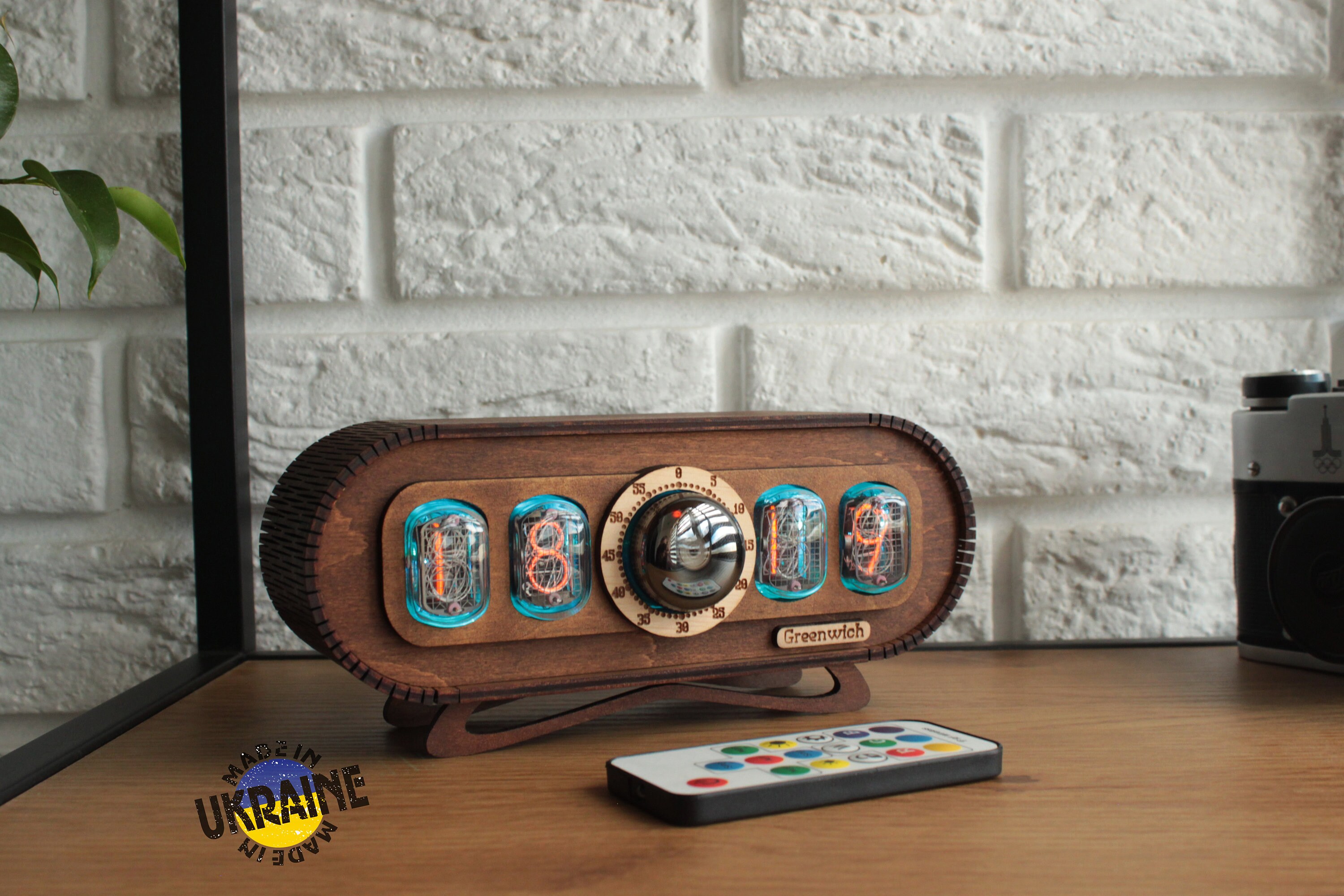 Nixie Tube Clock IN-12: Vintage Walnut Wood With RGB Backlight - Etsy
