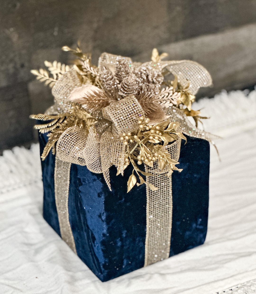 Christmas Gift Box, Christmas Decor, Christmas Gift Box Pick, Christmas ...