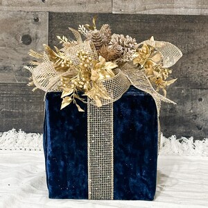 Christmas Gift Box, Christmas Decor, Christmas Gift Box Pick, Christmas ...