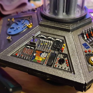 Sci Fi Console Scale Model Diorama Light up 5.5 Inch - 1/13 Scale - Etsy