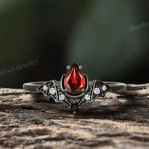 Gothic Garnet Engagement Ring,unique Bat Wing Black Gold Ring,vampire ...
